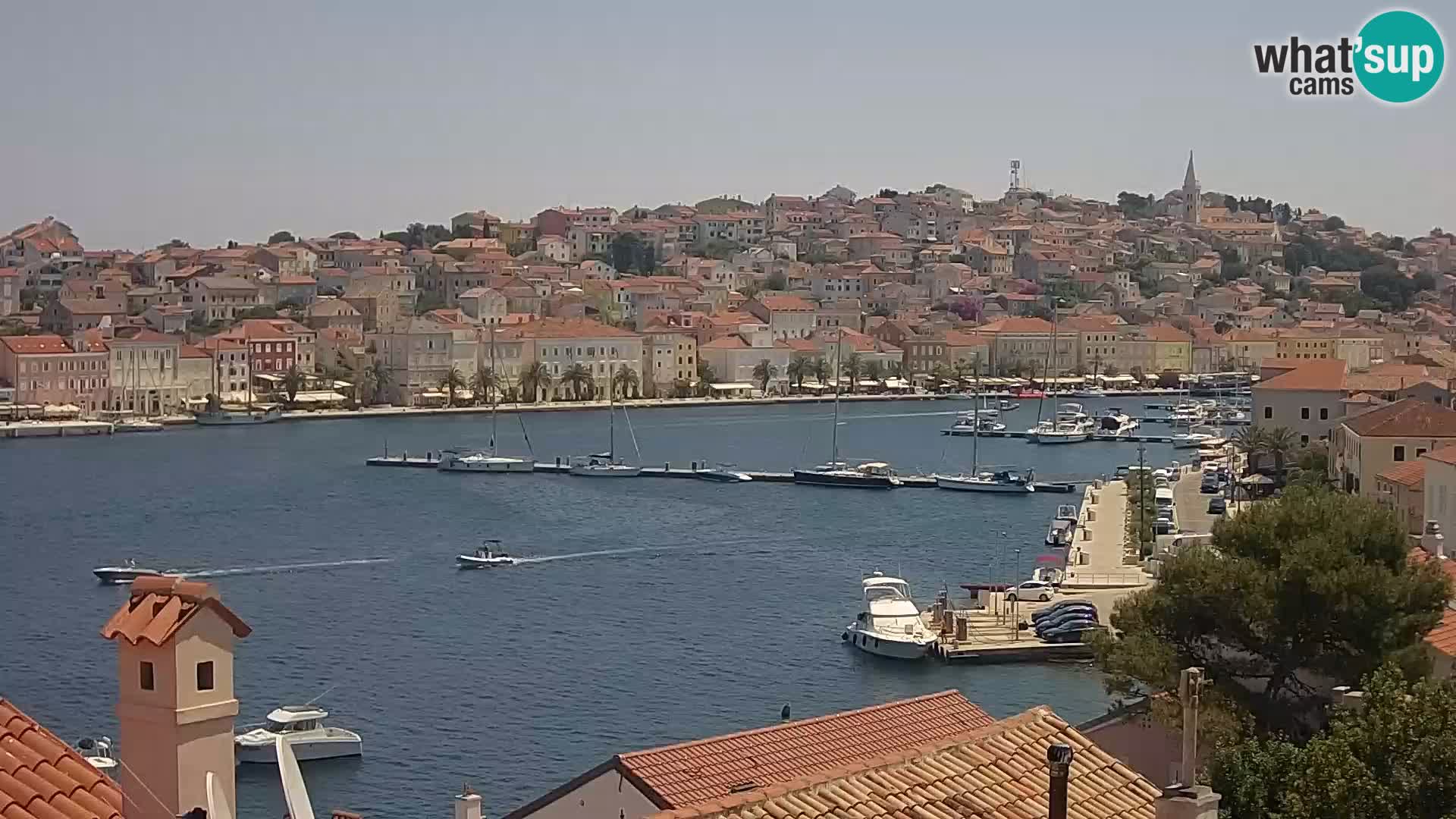 Banjol spletna kamera Rab - Deltas Apartmani - WhatsUpCams - Kamere v živo