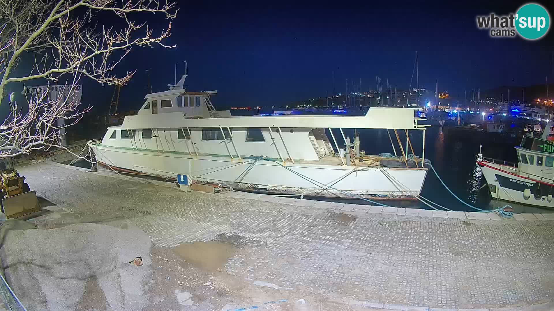 Webcam Live Povile - Beach (Novi Vinodolski) - WhatsUpCams - LIVE streaming