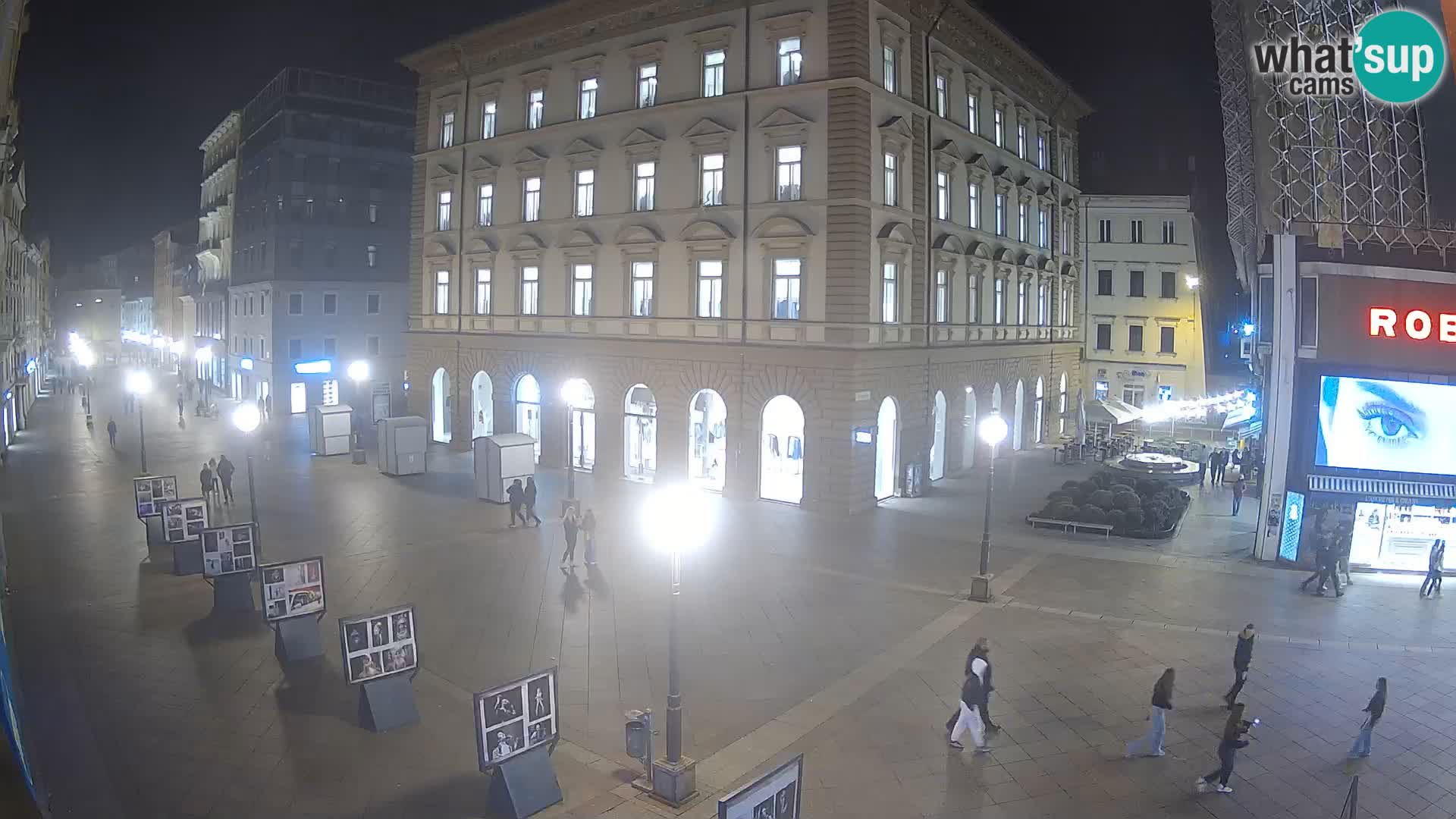 Rijeka - Jadran square - WhatsUpCams - LIVE streaming