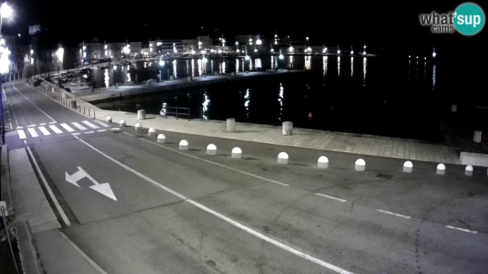 Spletna kamera Senj - WhatsUpCams - Kamere v živo