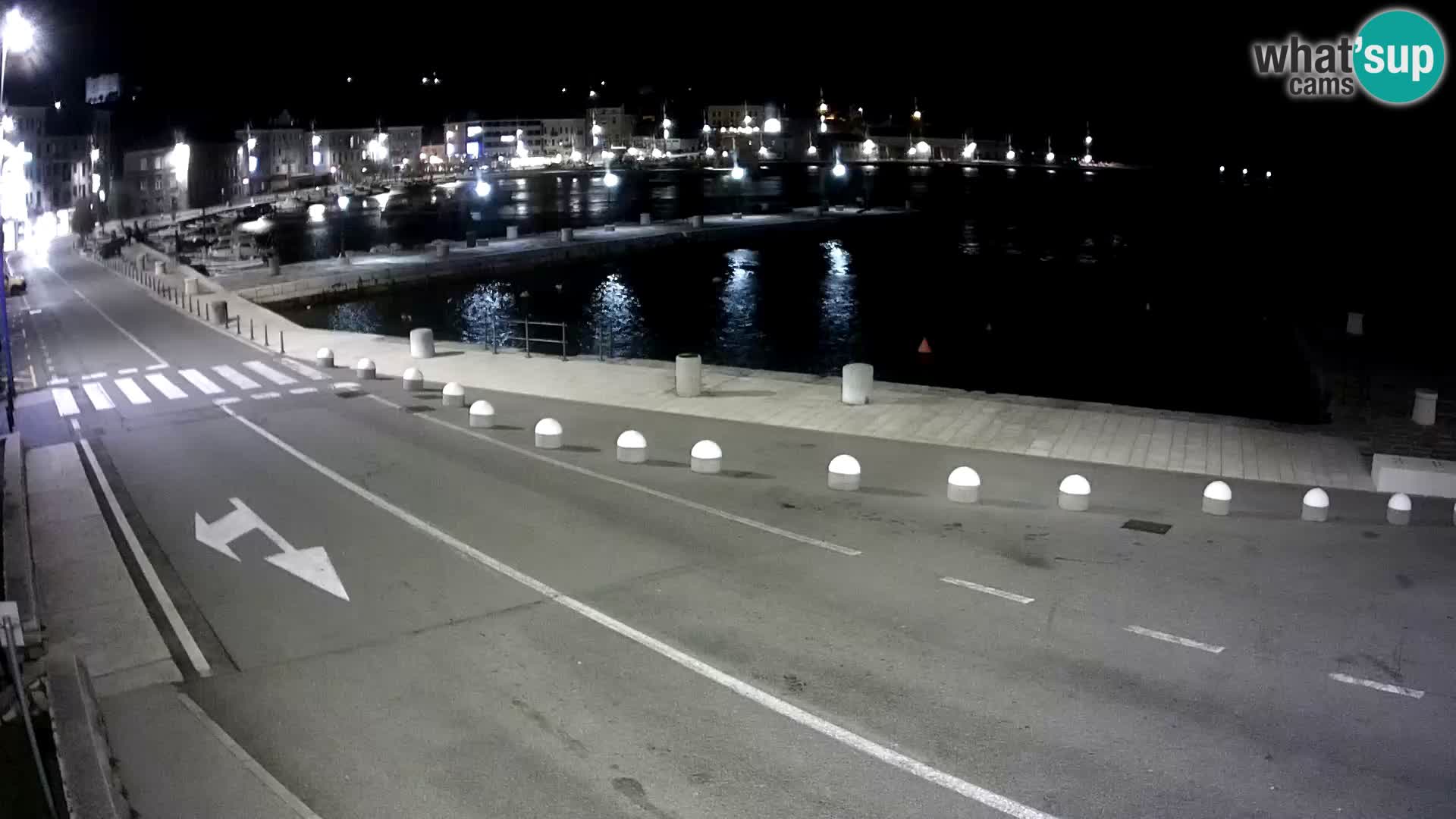 Spletna kamera v živo Senj riva - Hrvaška - WhatsUpCams - Kamere v živo