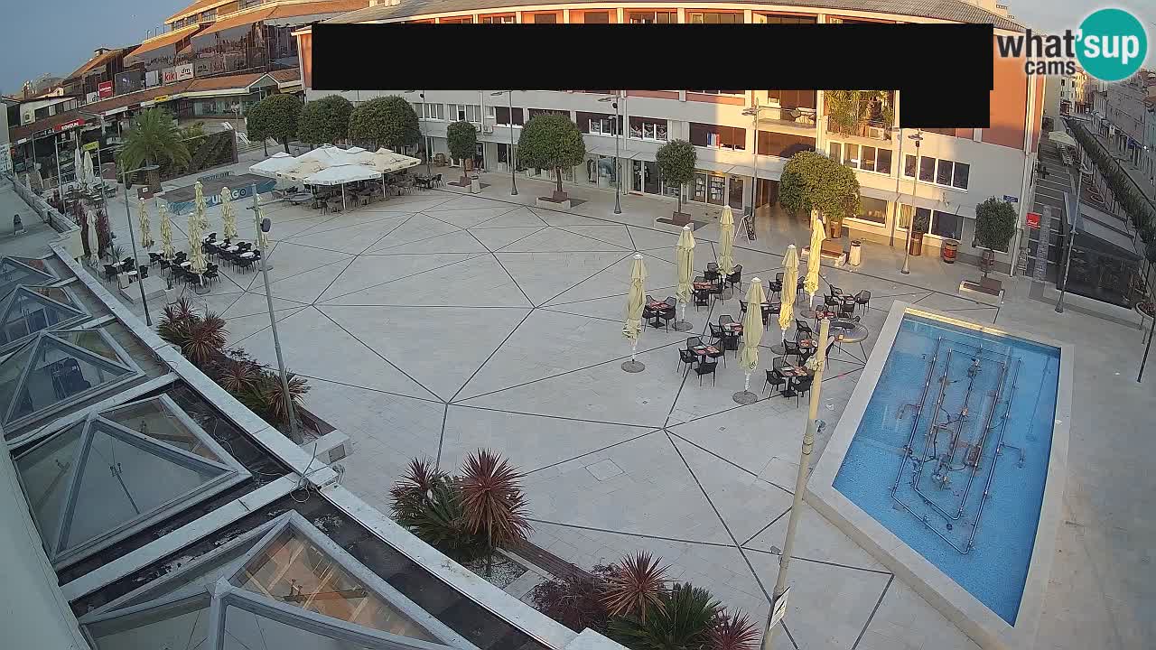 Webcam Umag Town center - WhatsUpCams - LIVE streaming