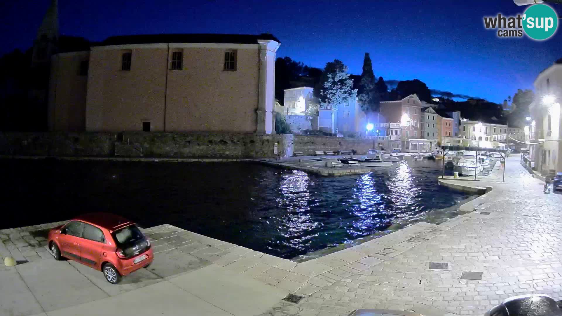 Webcam Live Povile - Beach (Novi Vinodolski) - WhatsUpCams - LIVE streaming