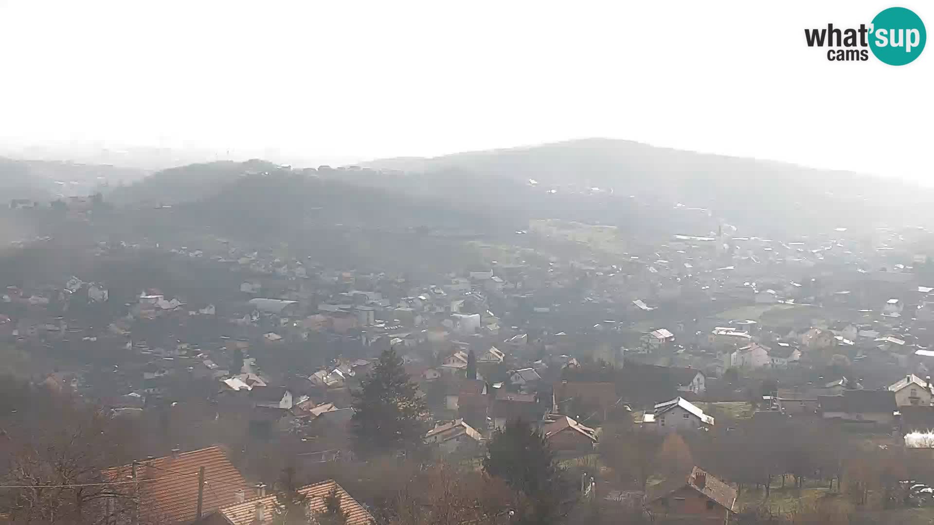 Sljeme web kamera - Panorama - WhatsUpCams - LIVE streaming