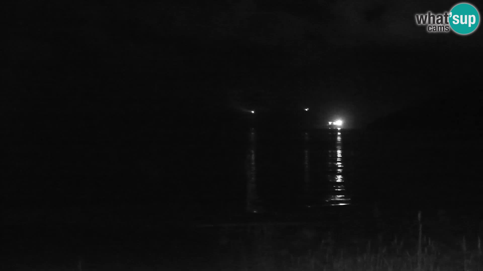 Webcam Live Povile - Beach (Novi Vinodolski) - WhatsUpCams - LIVE streaming