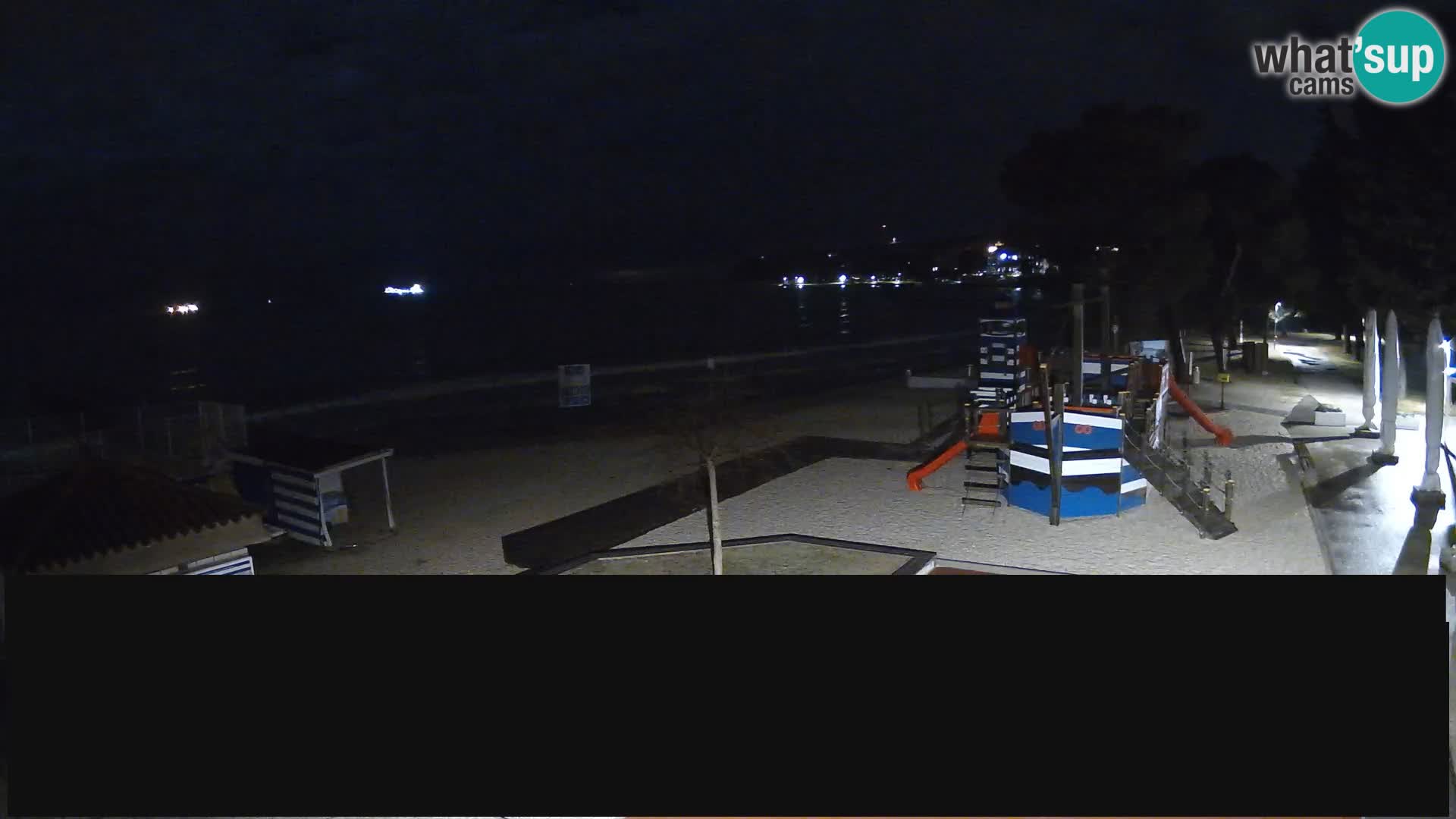 Spletna kamera Fiesa - Hotel Barbara - WhatsUpCams - Kamere v živo