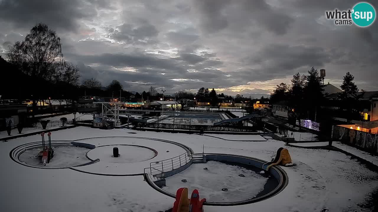 Kamera v živo Celje Letno kopališče - glavni bazen - WhatsUpCams ...